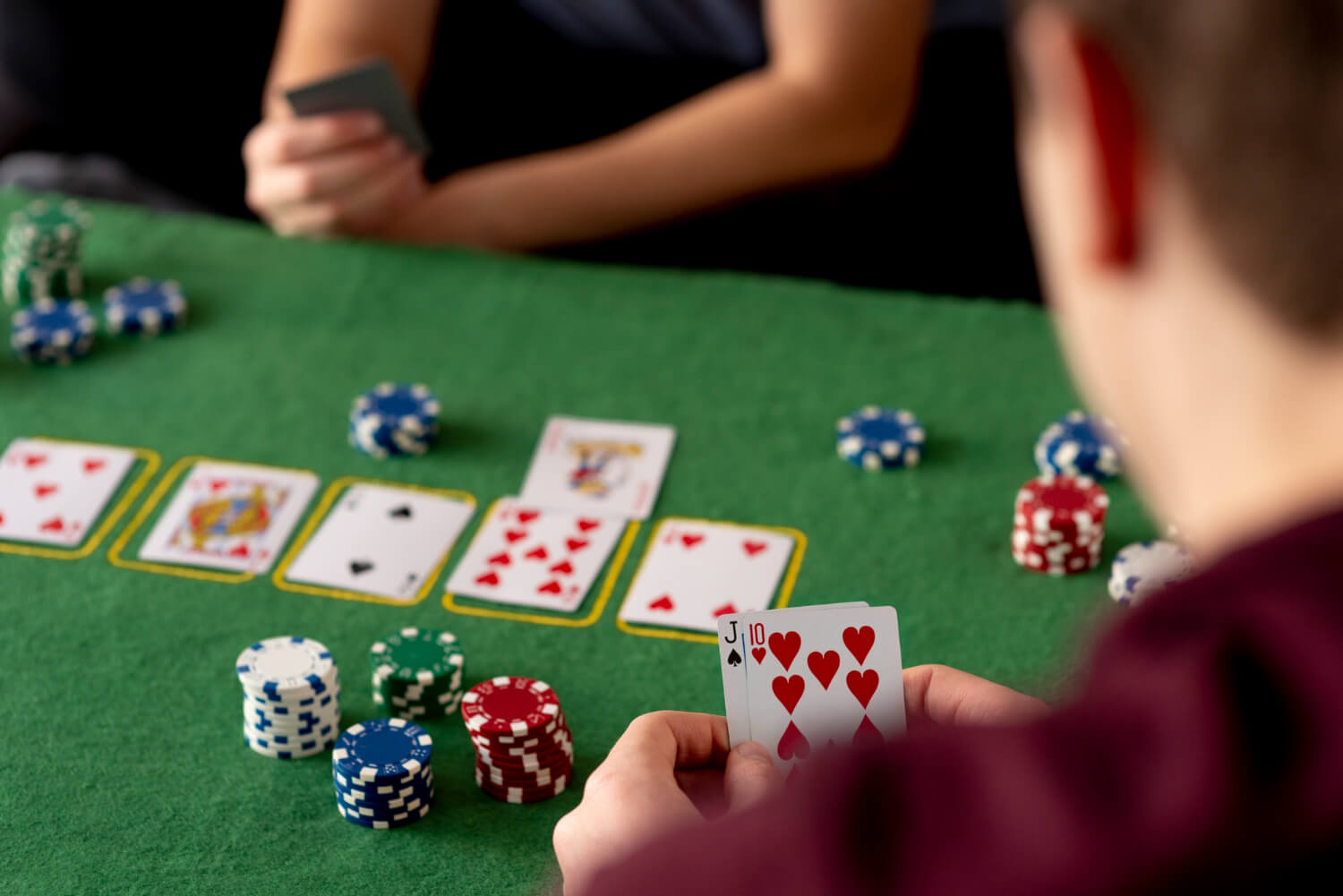 Fold Poker: O que significa e quando usar na mesa