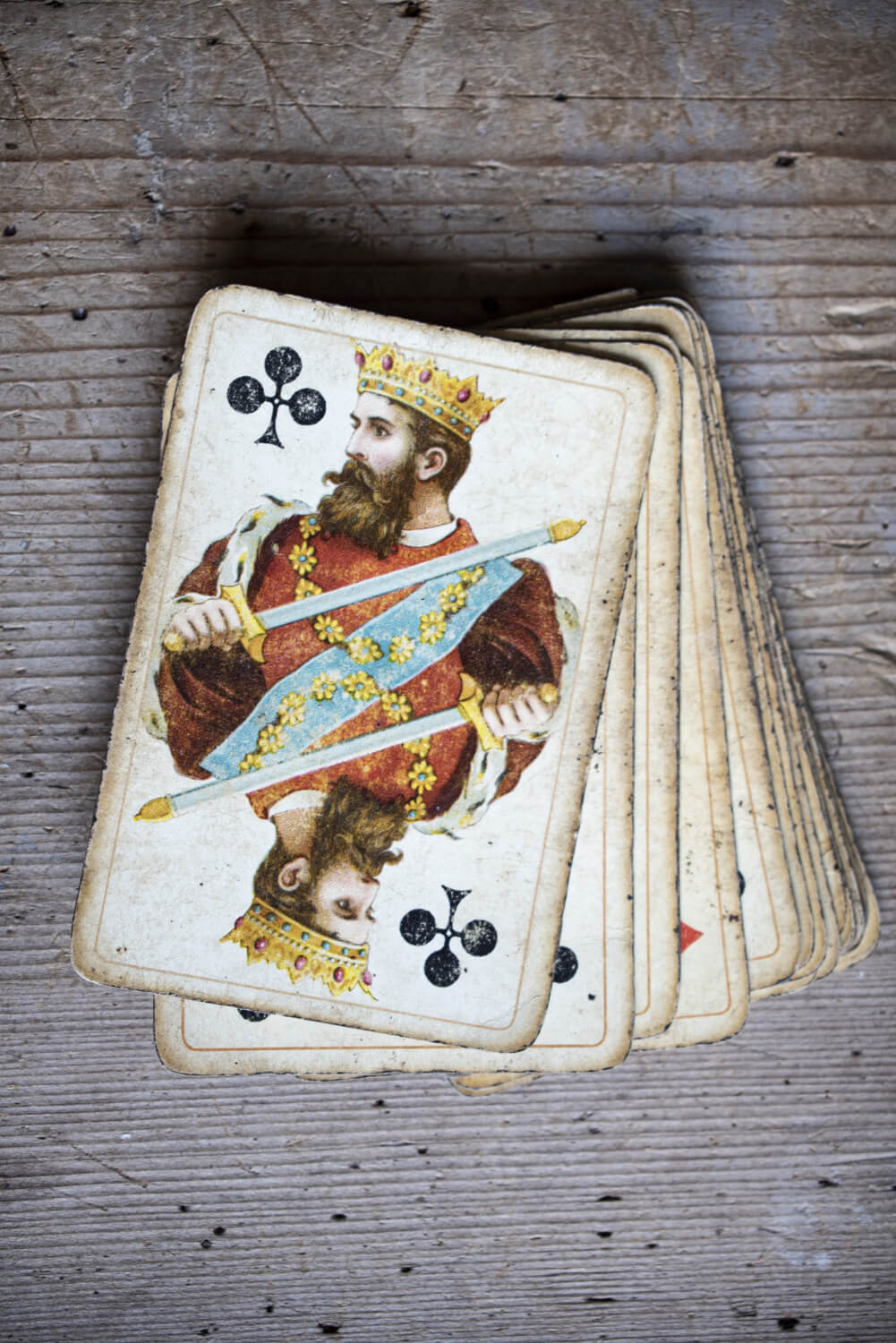 How to Play Conquian | Rules for 4 Players & How to Win